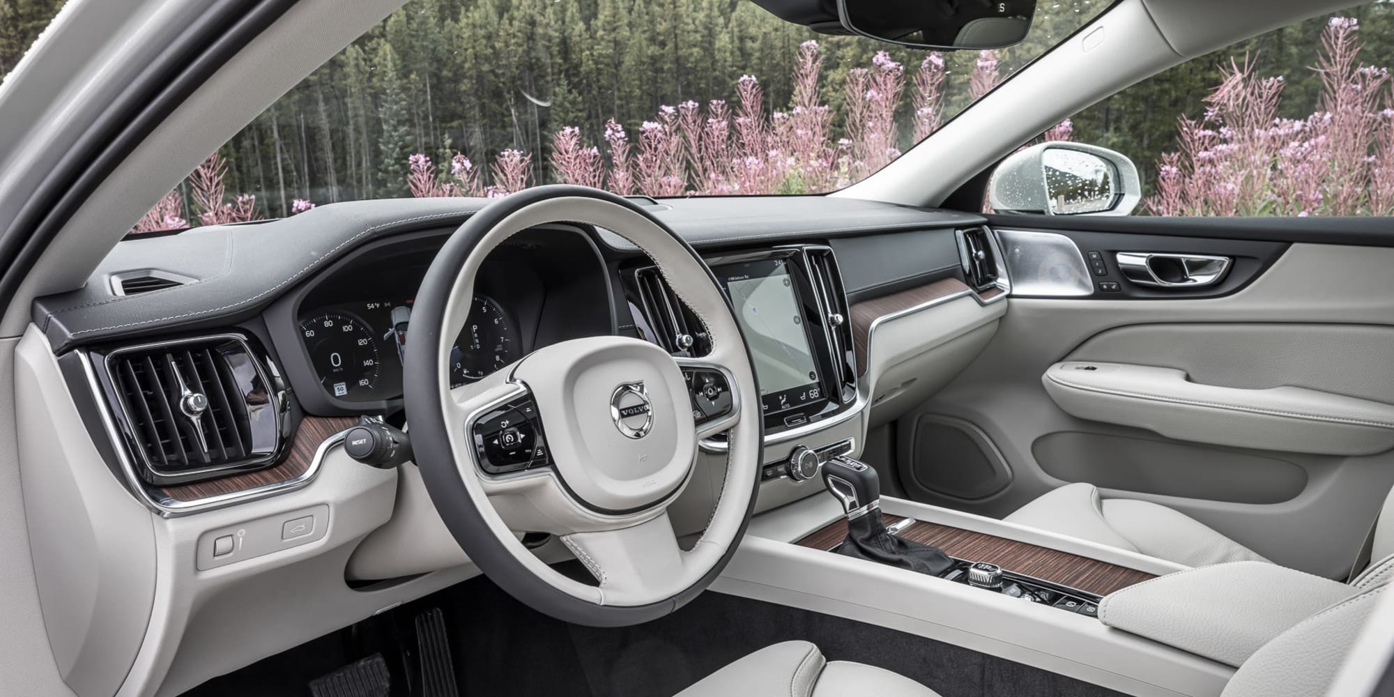 Volvo V60 vs V90: Which Wagon For Your Next Adventure? - Motorborne